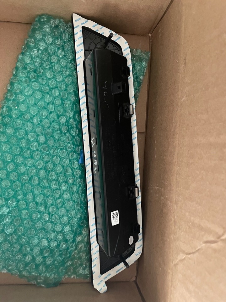 New OEM Toyota Tacoma Crew Cab 2016-2023 3rd Third Brake Lamp Light ...