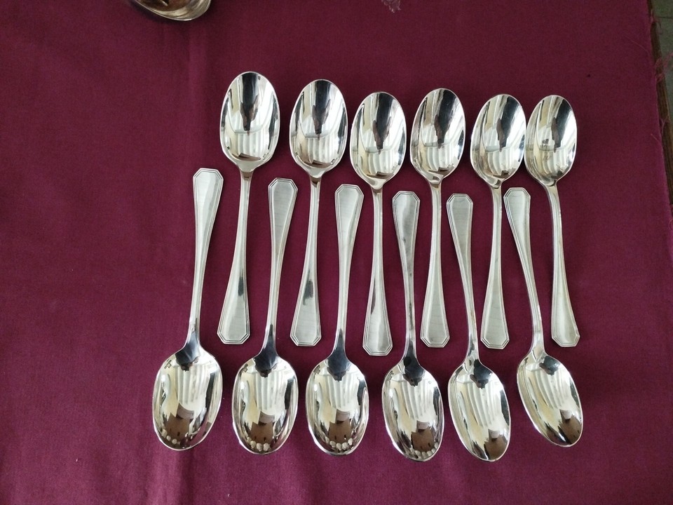 12 Cucharas Soperas De Metal Plateado Christofle Modelo America L 20,5 ...