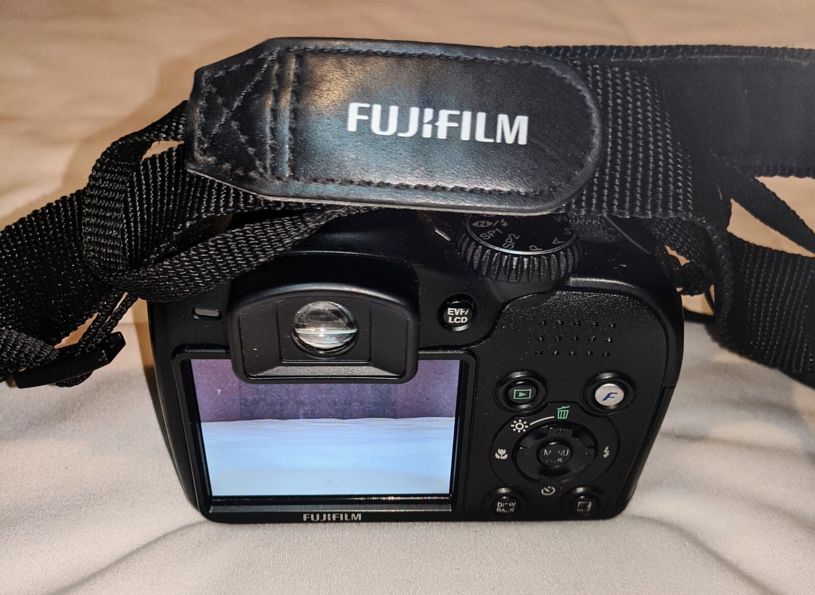 (GREAT CONDITION) FUJIFILM FINEPIX S700 DIGITAL CAMERA 7.1 MP 10 X ...
