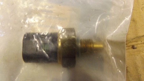 New Genuine Renault Warning Light Switch 7700861062 R47 | eBay