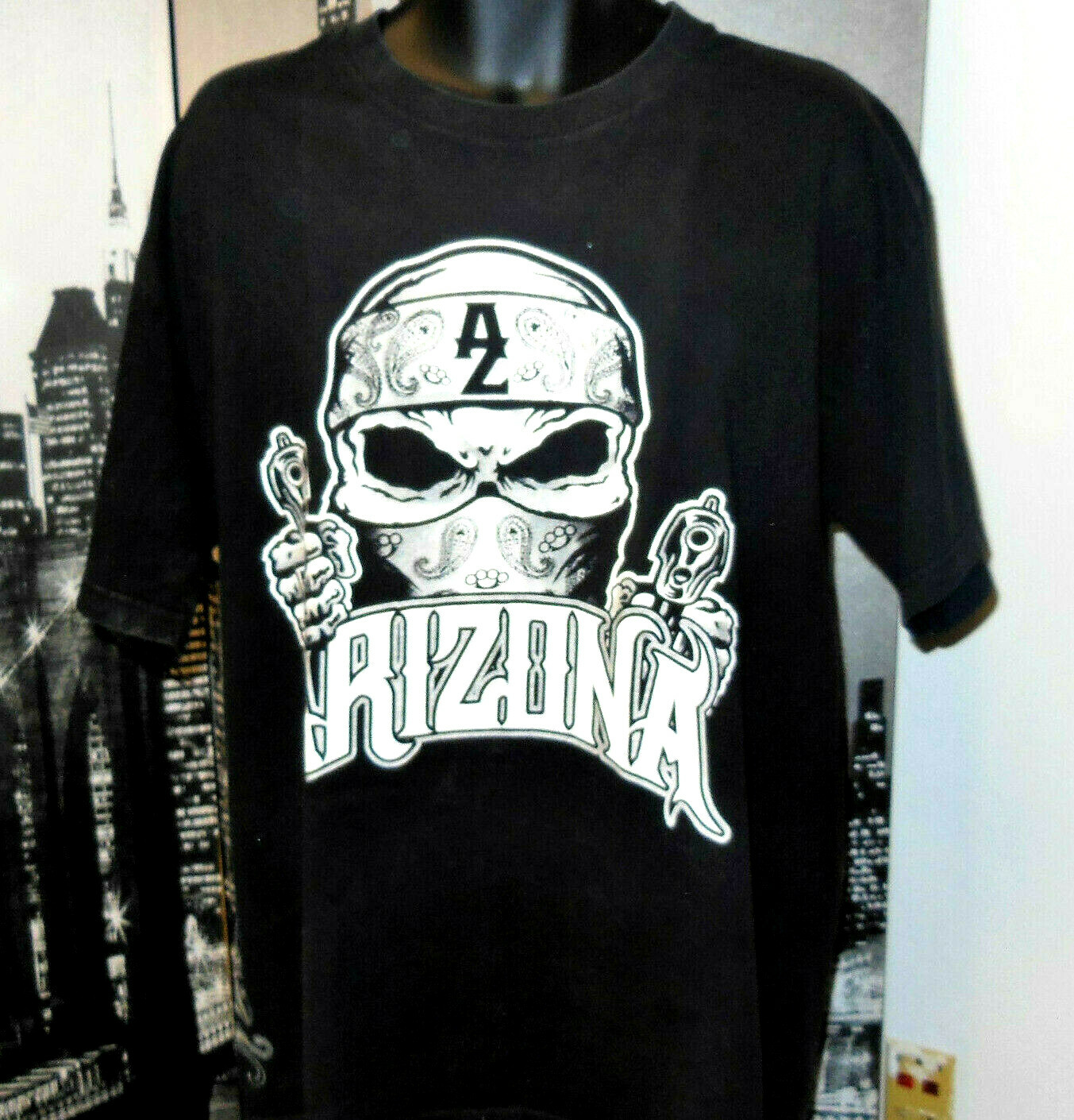 GRAPHIC Front, Back, Side... ARIZONA SKULL w GUNS T-S… - Gem