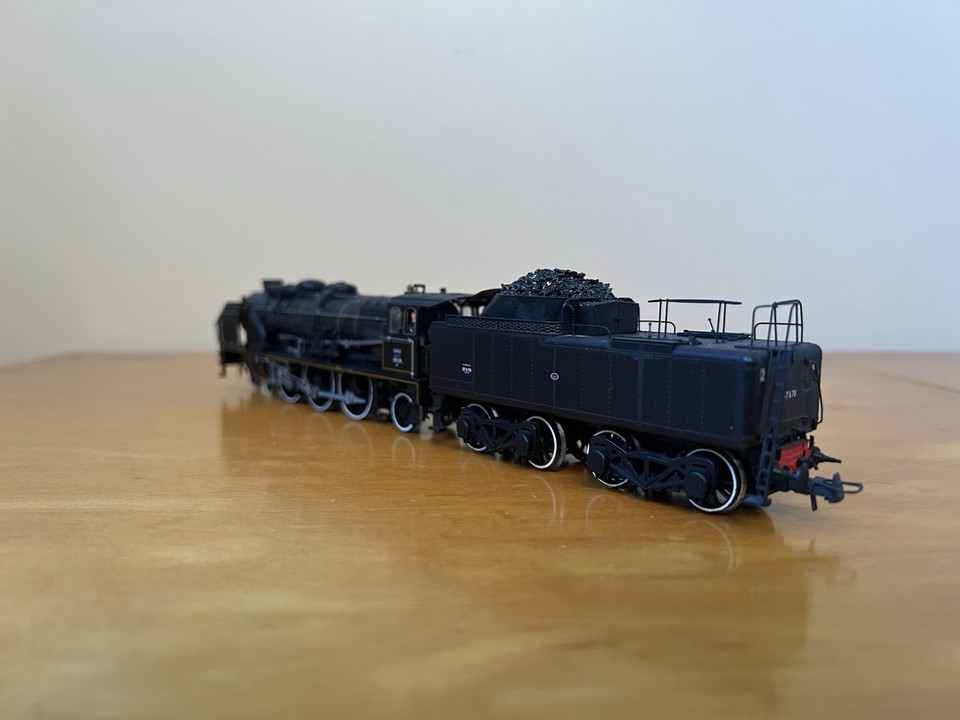 HO Scale - Roco 70040 SNCF 231E34 DCC/Sound And 8 Orient Express ...