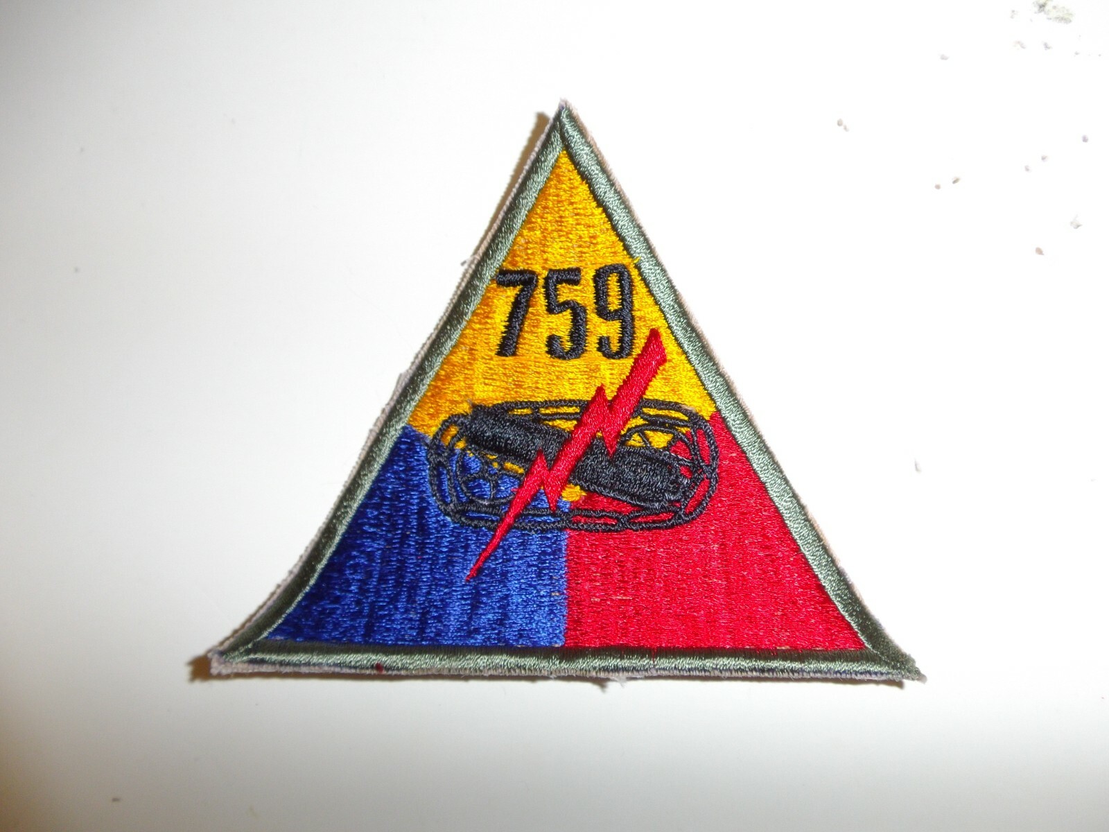e4659 WW2 US Army Armored 759 Tank Battalion Triangle patch Division ...