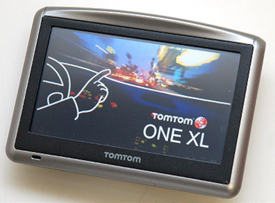 NEW TomTom ONE XL Portable Car 4.3" LCD GPS System US/Canada MAPS ...