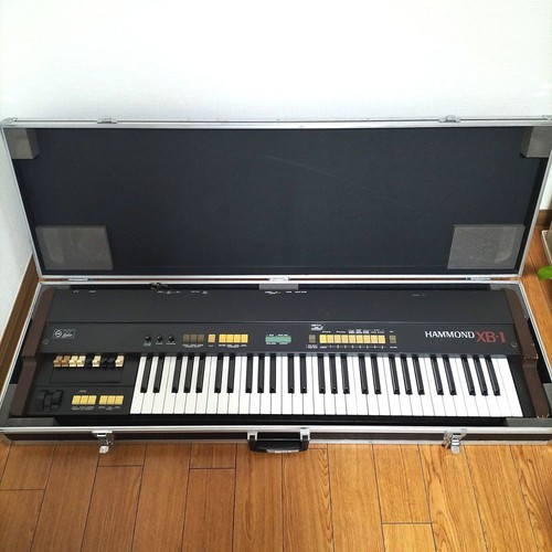Hammond XB1 Organ Synthesizer with Hard Case Fully Working Vintage ...