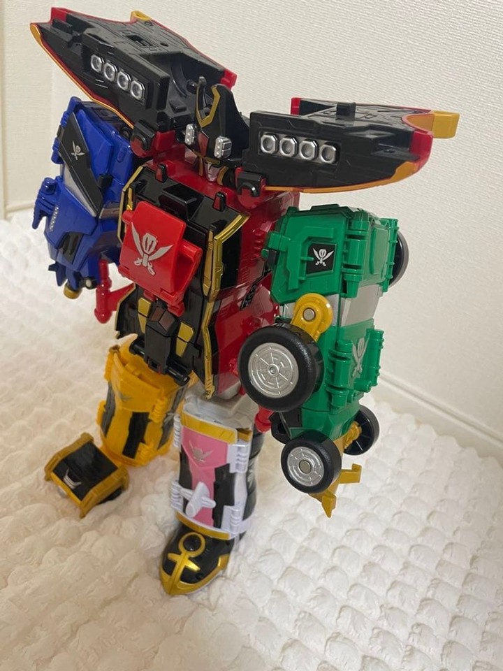 Kaizoku Sentai Gokaiger DX GokaiOh Robot Toy (Missing Sword) | eBay