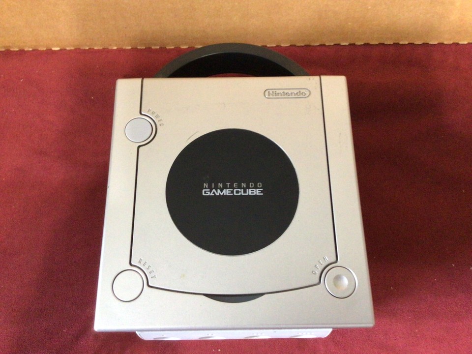 Nintendo GameCube Console DOL-101 Silver w/Mad Catz Wireless Controller ...