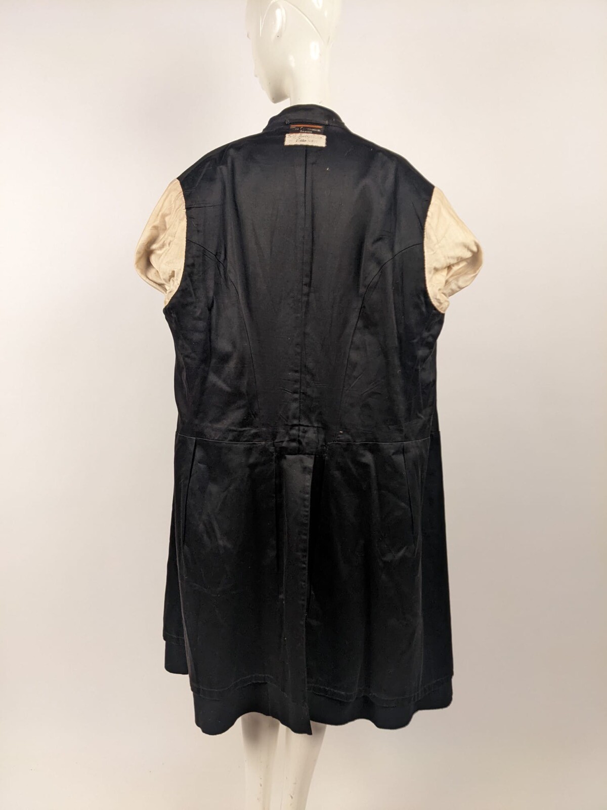 GOTHIC VICTORIAN TURN OF THE CENTURY LIVERY FROCK COA… - Gem