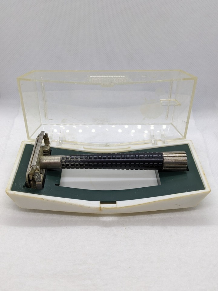 Vintage SCHICK Double Edge Safety Razor 1965 with Case – Mid-Century ...