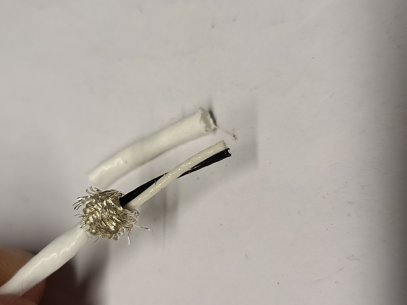 Alpha Wire 2821/2 24/1P MIL-W-16878/4 NEMA HP3 SPC Braid Shield Cable ...