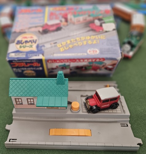 Tomy Talk and Action Caroline Station Thomas Trackmaster Plarail | eBay