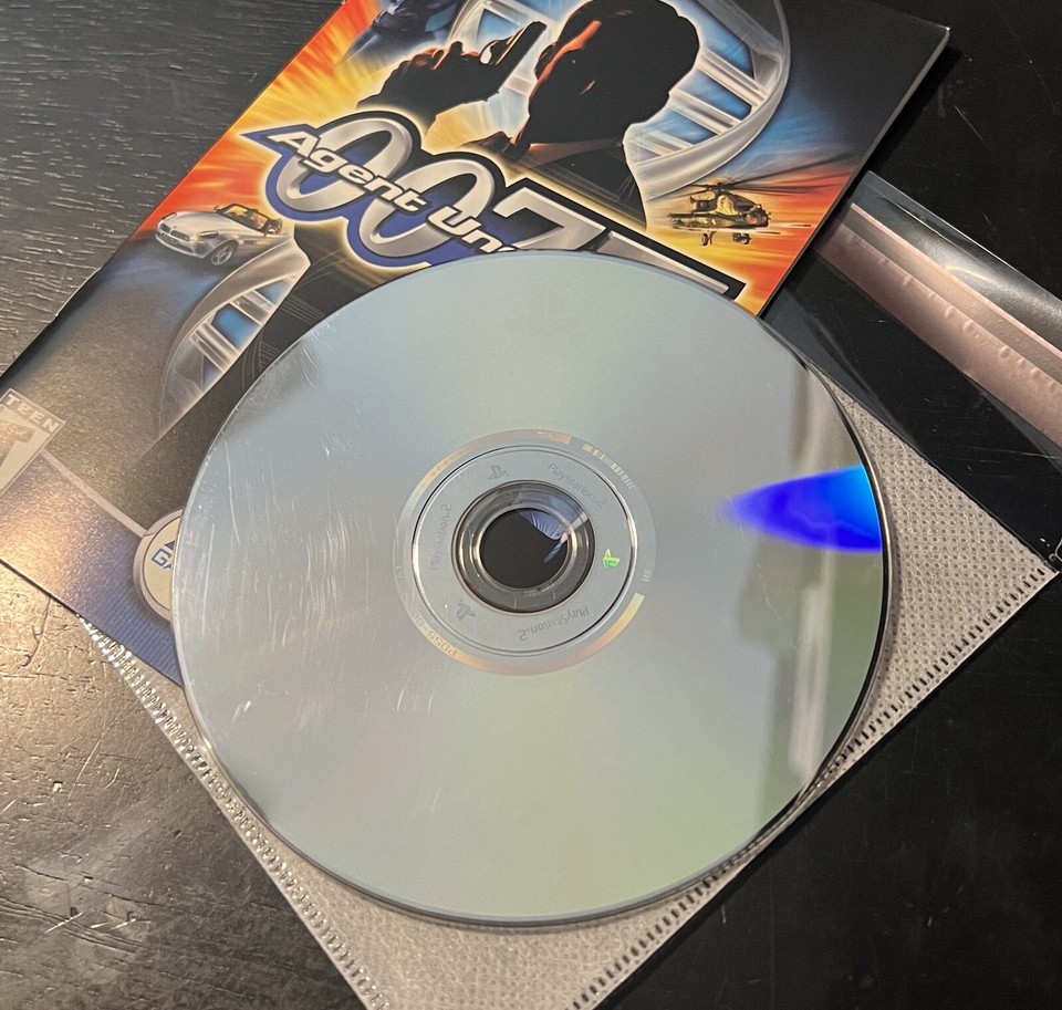 James Bond 007 in Agent Under Fire (PS2) GAME DISC & MANUAL - TESTED ...