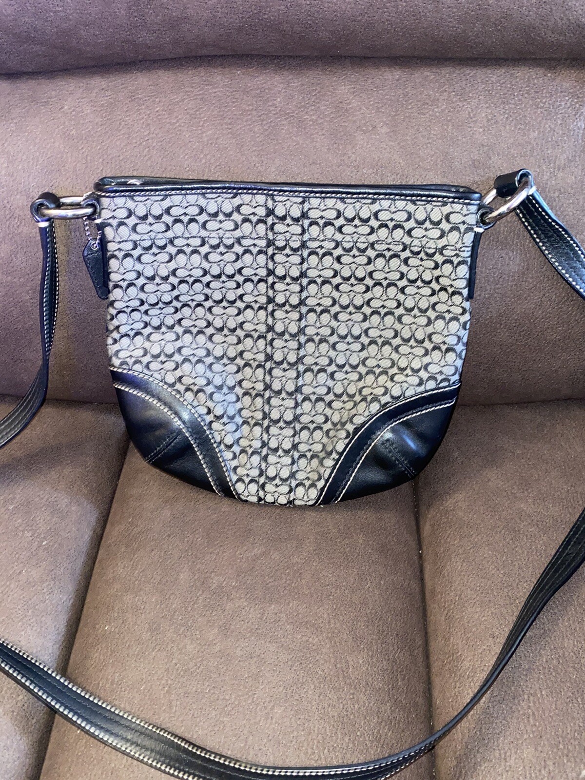 Coach black leather material pattern hand bag - Gem