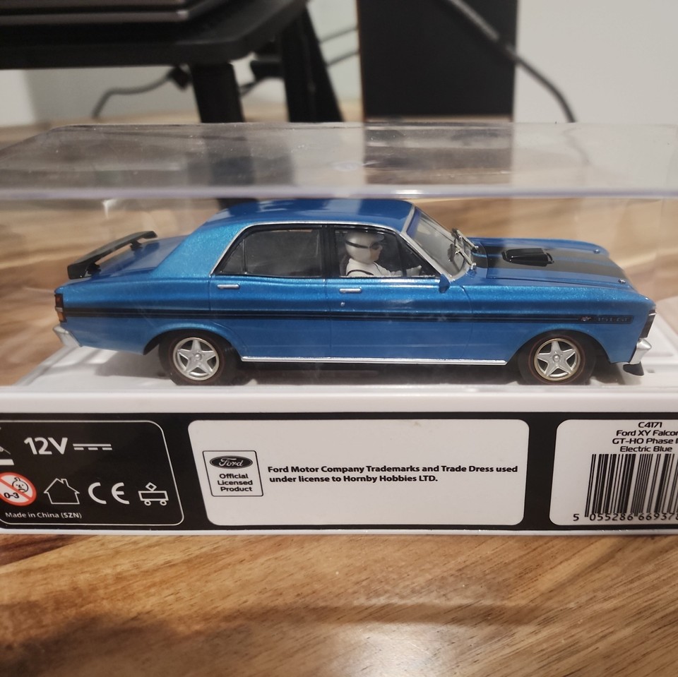 Scalextric C4171 1:32 FORD XY FALCON - GTHO PHASE III - Electric Blue ...