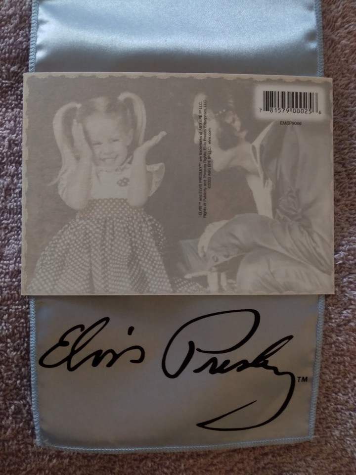 ELVIS PRESLEY SIGNATURE BLUE SCARF&ELVIS&LISA MARIE POSTCARD LOT 2 | eBay
