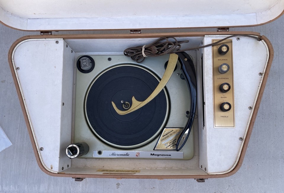 Vintage Magnavox Portable Stereo Micromatic Turntable. | eBay
