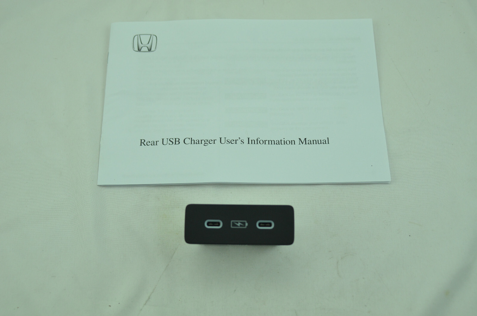 NEW Genuine 2023-2024 Honda CR-V Rear USB-C Charger 08U57-3A0-100 | eBay