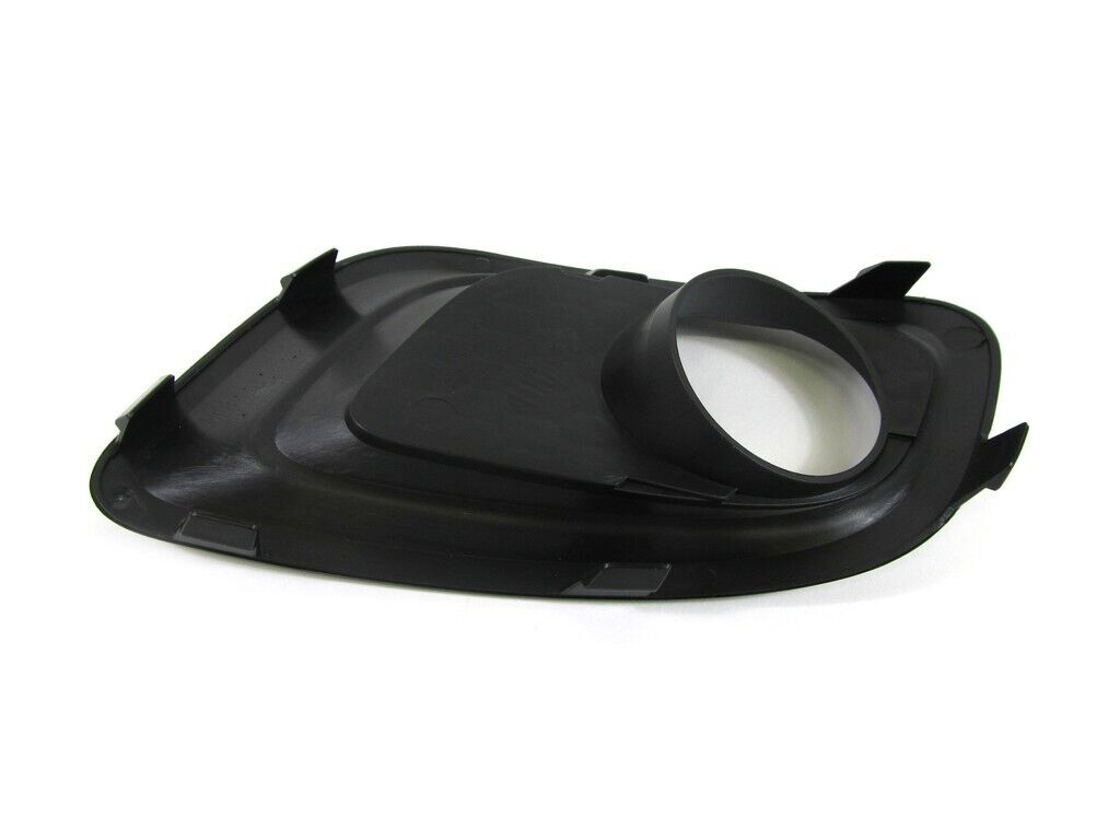 16-17 FIAT 500 FRONT RIGHT PASSENGER SIDE FOG LIGHT LAMP BEZEL NEW OEM ...
