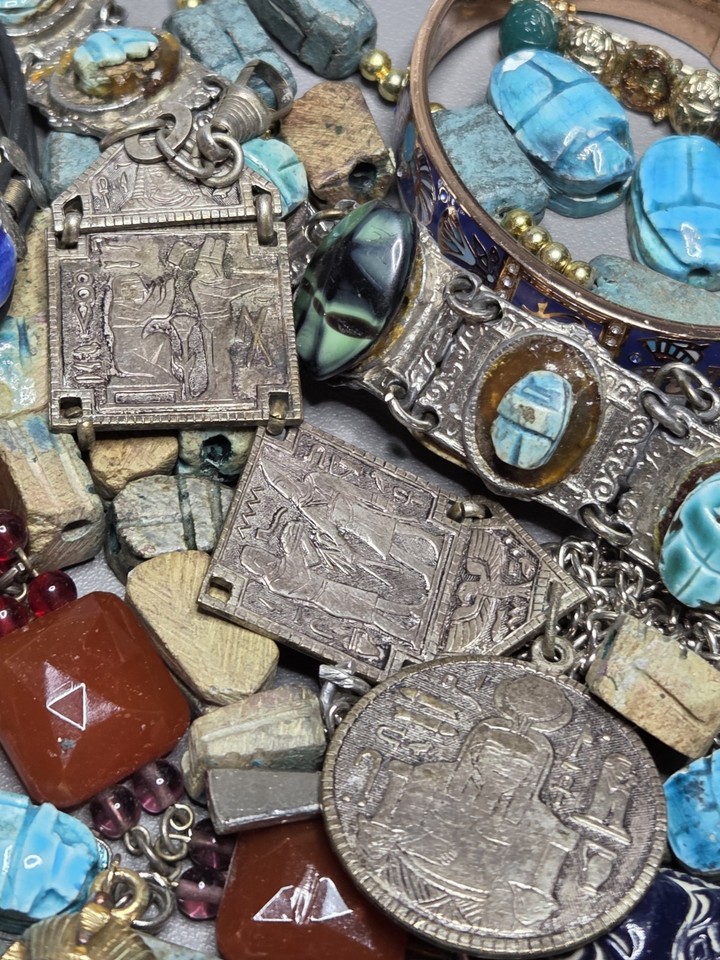 JOB LOT BROKEN VINTAGE AND MODERN EGYPTIAN & SCARAB BEETLE JEWELLERY ...