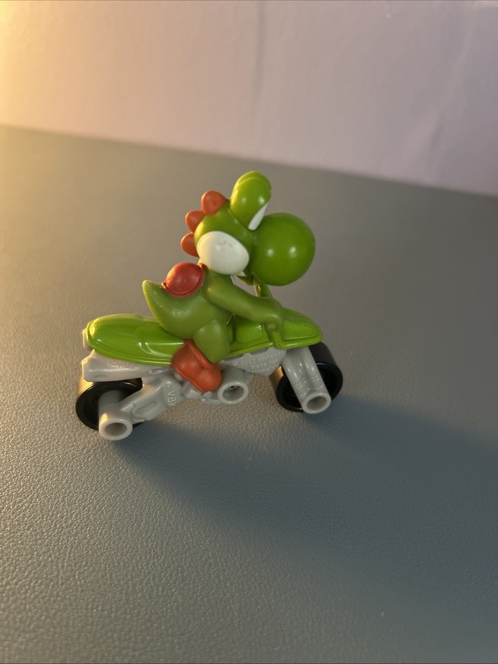 McDonald's 2022 Yoshi Motorcycle Mario Kart Happy Meal Toy Collectible ...