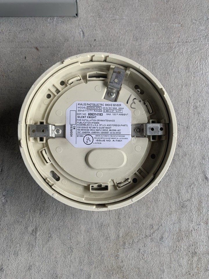 Silent Knight SD505-ADHR Addressable Duct Smoke Detector w/ SD505-APS ...