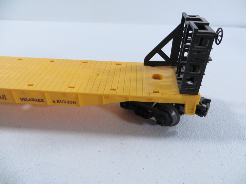 Lionel O Gauge Delaware & Hudson #16533 Bulkhead Flat Car Yellow Black ...