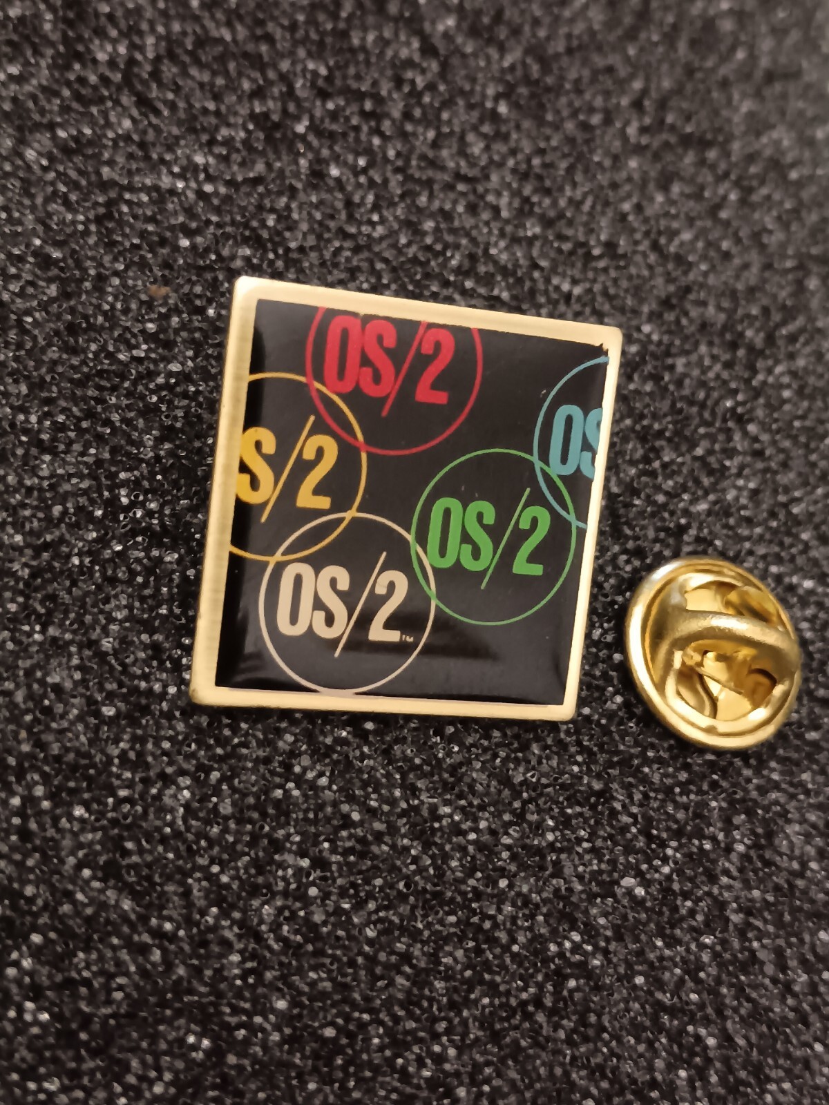 Pin's Pins Pin Enamel 42 Fabriquant Informatique Microsoft IBM "OS/2 ...