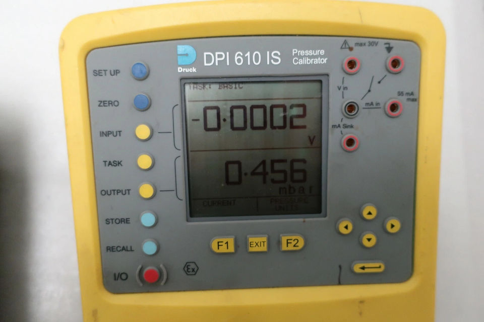 Druck DPI 610 IS Intrinsically Safe Hydraulic Pressure Calibrator 70 ...