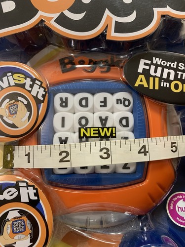 NEW Hasbro BOGGLE Word Search Family Game w/ Electronic Timer Twist and ...