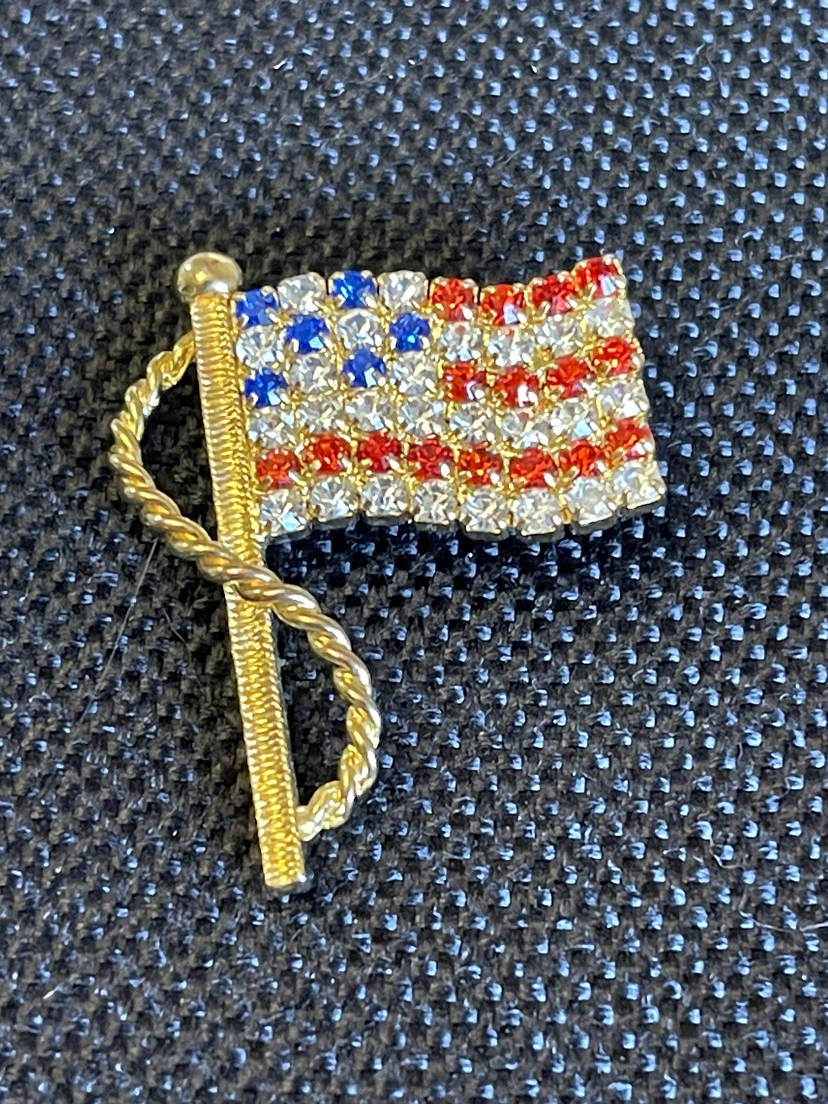 Vintage Patriotic USA AMERICAN FLAG Rhinestone Brooch… - Gem