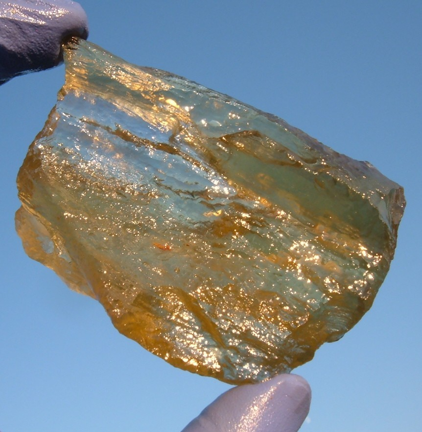 Libyan Desert Glass Meteorite Tektite impact specimen( 755 crt) Angle ...