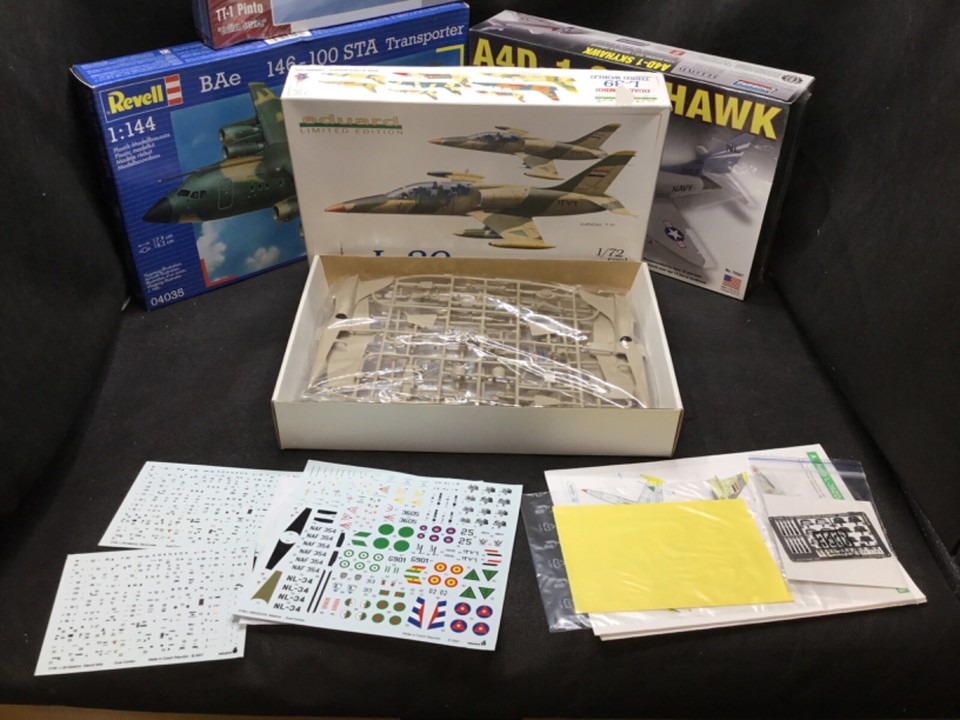 4 Military Jet Transporter Model Kits BAe 146-100 STA Skyhawk Pinto ...