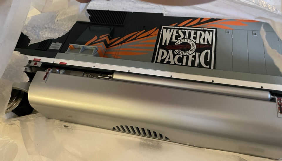 USA Trains R22617 WESTERN PACIFIC HERITAGE SD70MAC Diesel G Scale #1983 ...