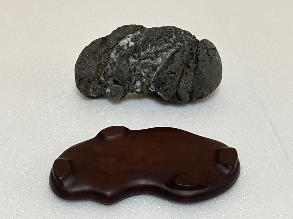 Japanese Suiseki Stone Ibi River Natural Rock Rosewood Stand Paulownia ...