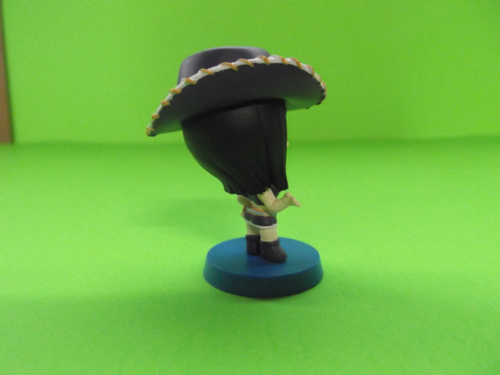 One Piece Nico Robin 2"in Figure Dressed in Cute Purple Cowboy Hat and ...