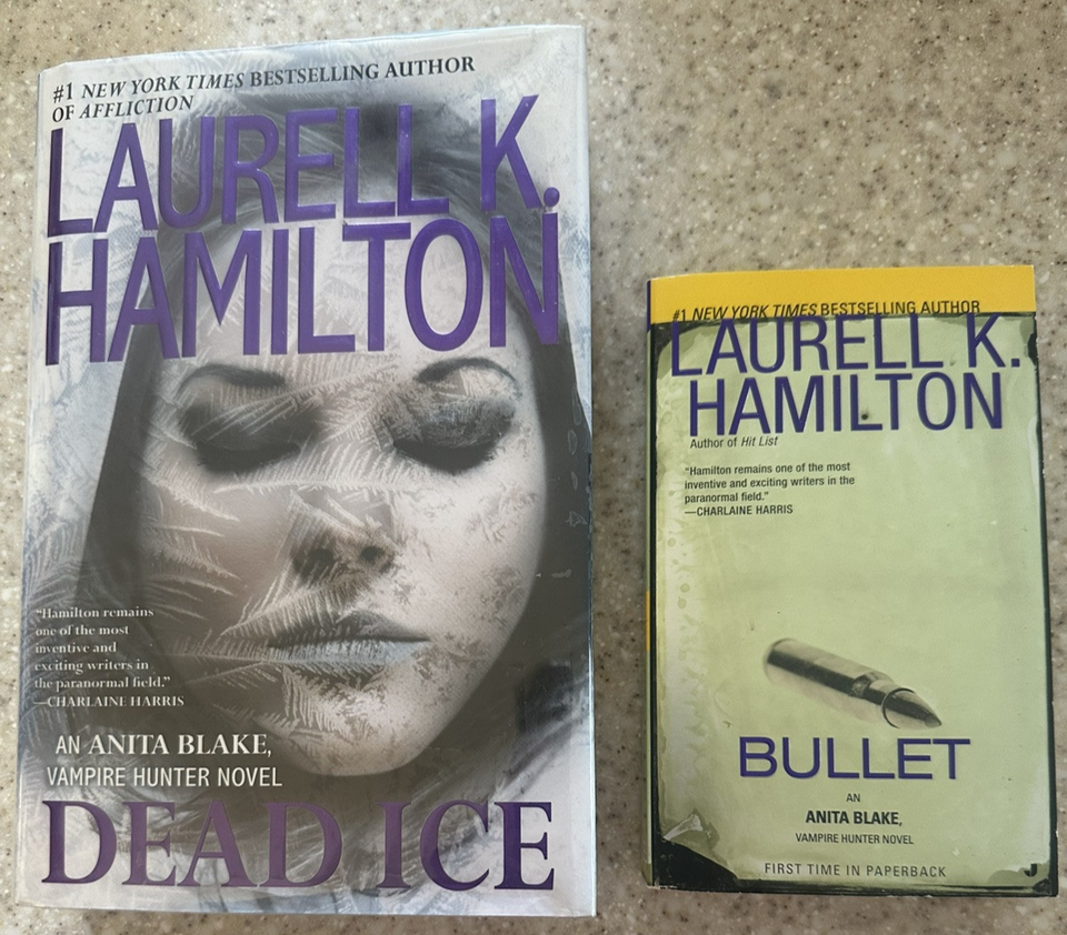 Mixed Lot of 10 LAURELL K. HAMILTON Anita Blake Vampire Hunter Series ...