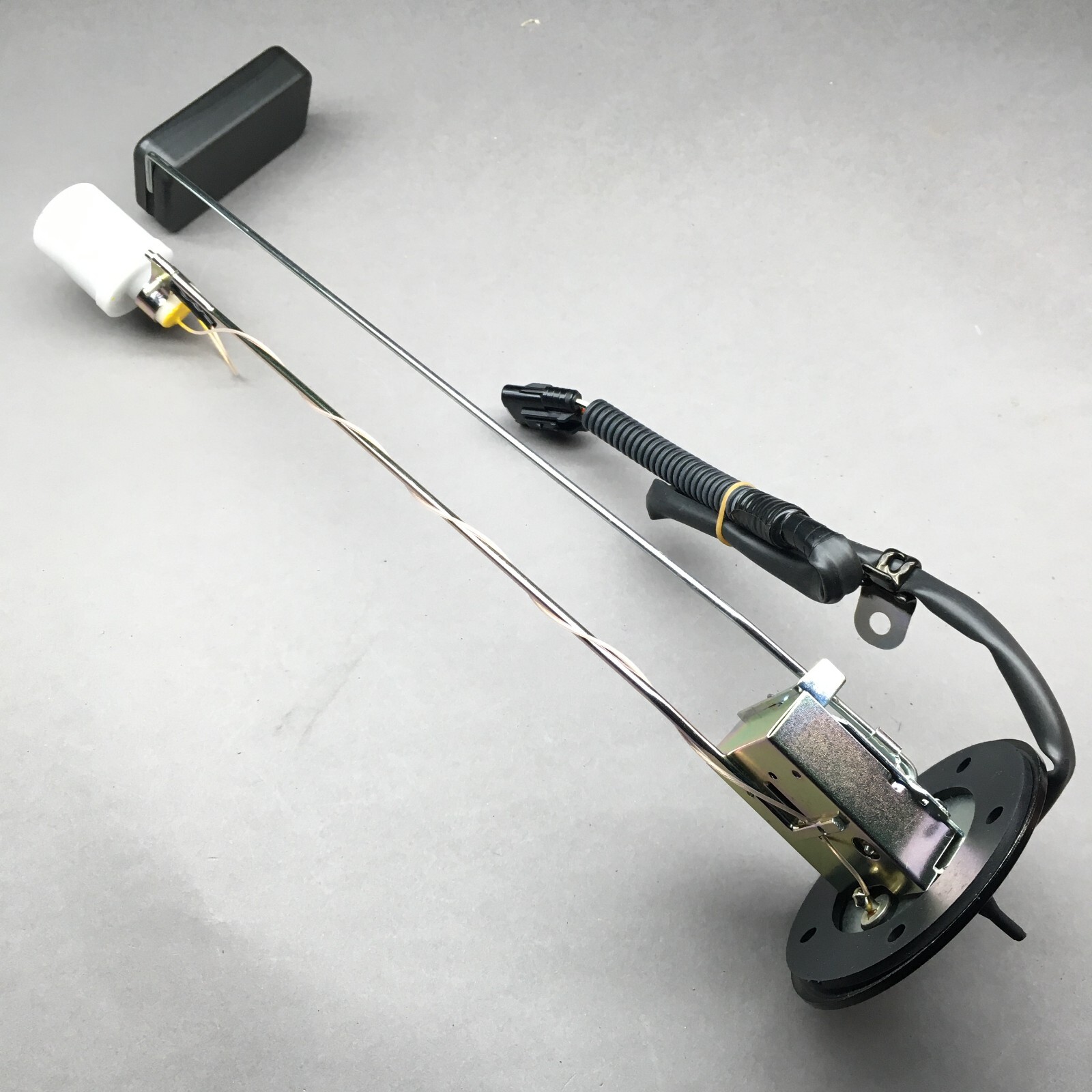 83320-69325 sensor fuel level sender gage assy for LAND CRUISER / PRADO ...