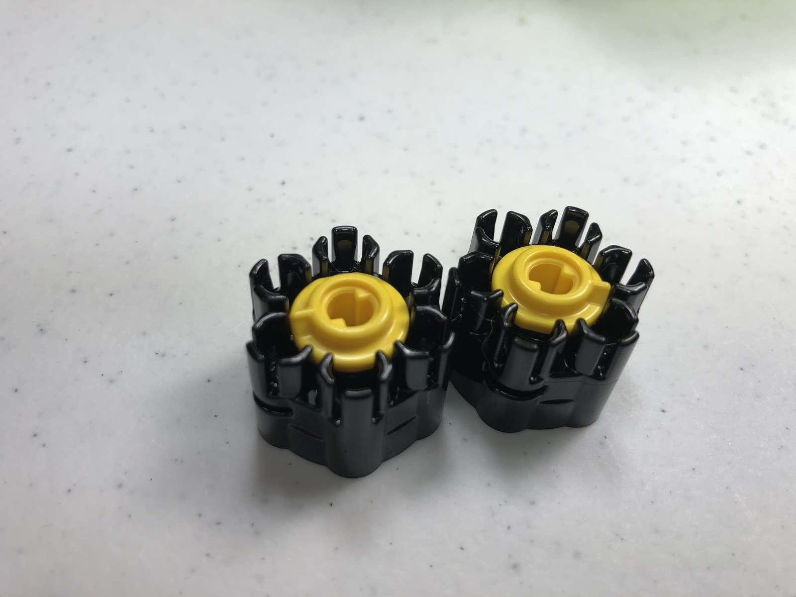 Black LEGO Rapid Shooter Six Barrel Yellow Trigger 18588 / 18587 ...