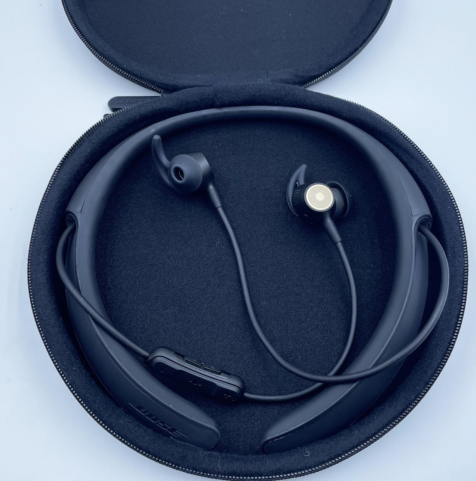 Bose QC30 Hearing Aid Conversation Enhancing Headphones In Ear Gold