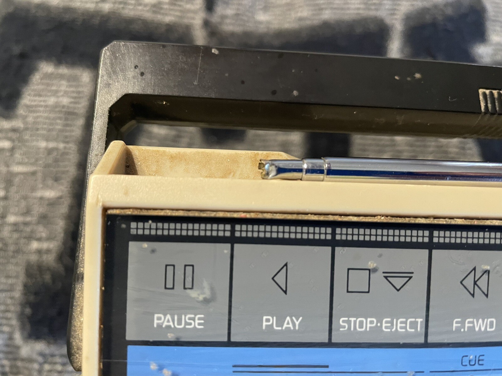 Magnavox D7140 AM/FM Radio RT Tape Deck Boombox Cassette Player READ ...