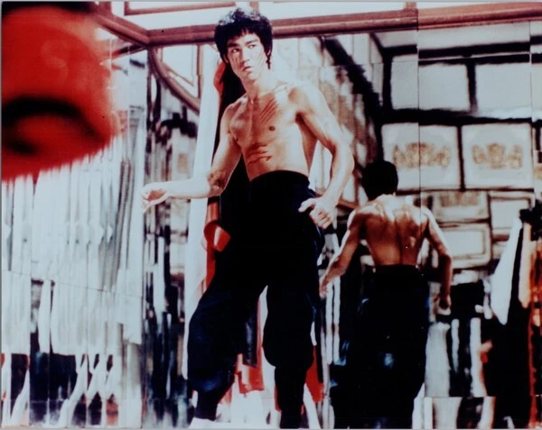 Bruce Lee Full Body Shot
