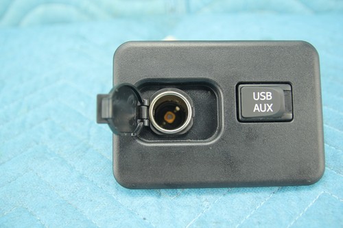 Lexus LS460 LS600HL Console Rear USB & AUX Input, 12V/120W Outlet 2010 ...