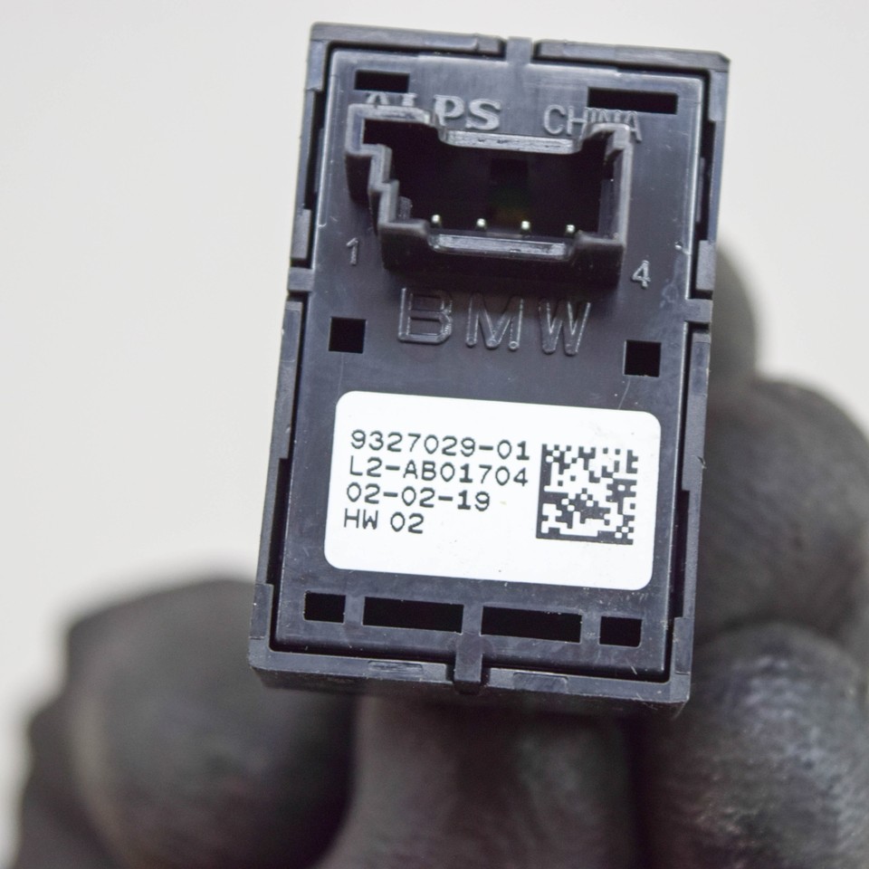 BMW X3 G01 xDrive M40d Heckklappen-Kofferraumdeckel-Öffnungsschalter ...