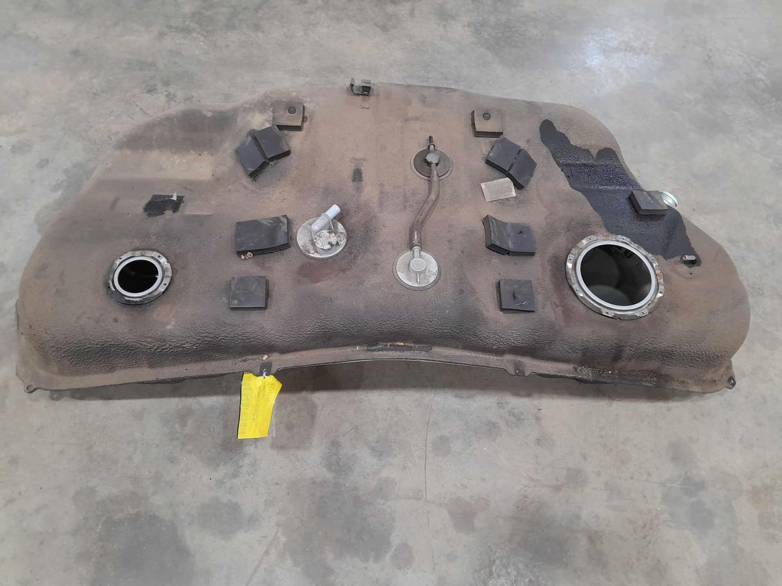 15 16 Hyundai Genesis Sedan Fuel Tank Gas Tank Assembly OEM 31150B1500 ...