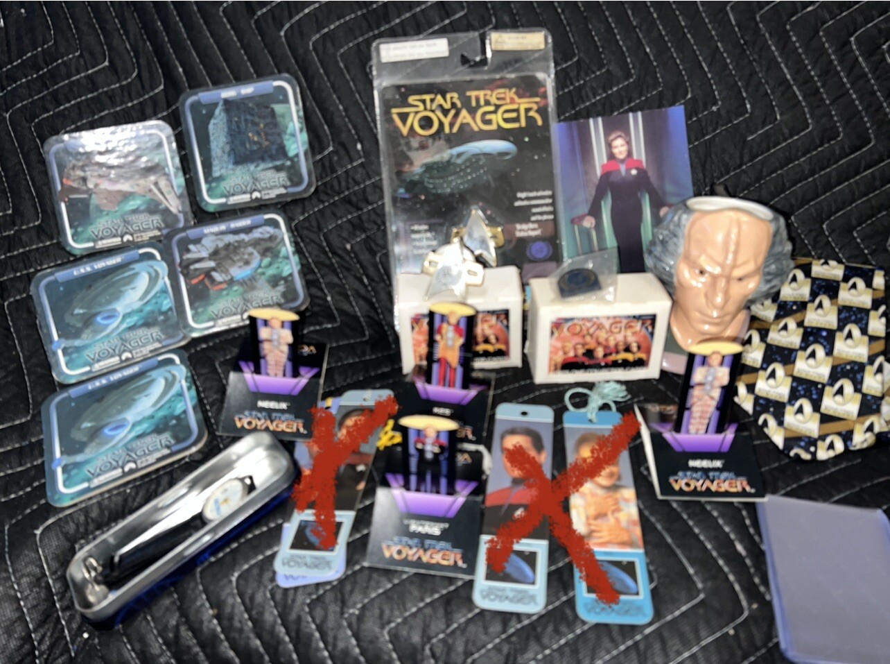 STAR TREK Random Voyager Lot Of Trek Things More Listings Taking Offers ...