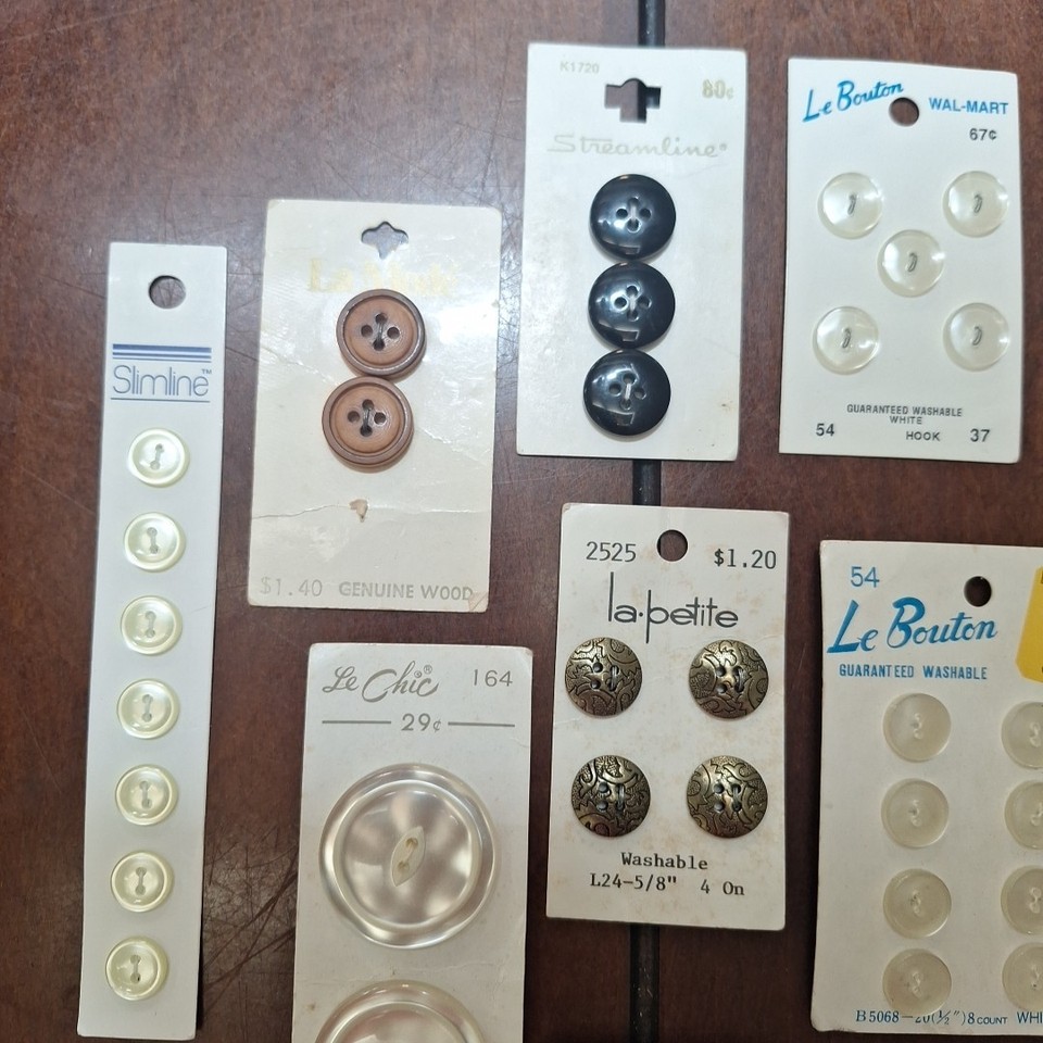 Vtg Lot of 30 Cards Sewing Buttons La Mode, Le Chic, Streamliners, Costumaker #2 | eBay