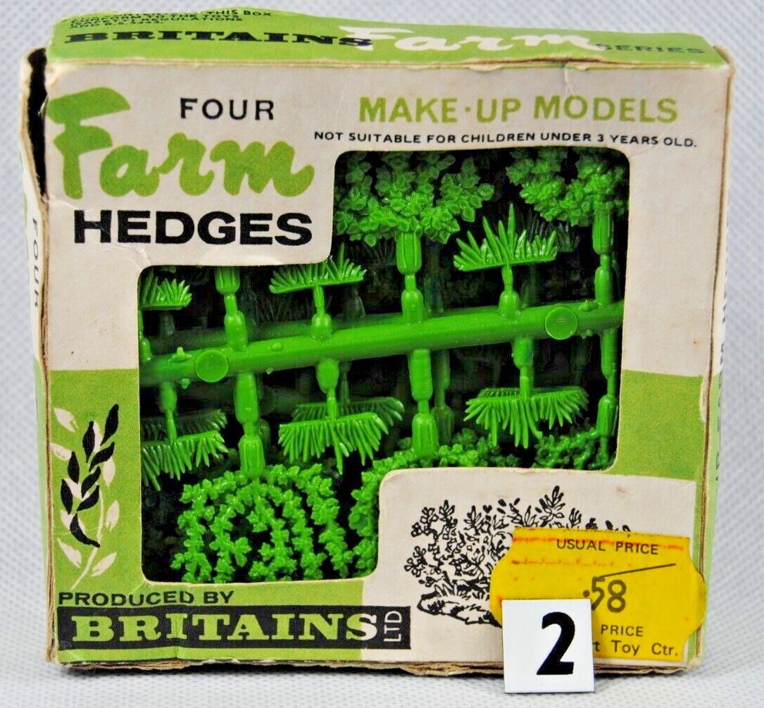 1:32 BRITAINS FARM 1730 Various GREEN HEDGES & GRASS VERGES on BASES ...