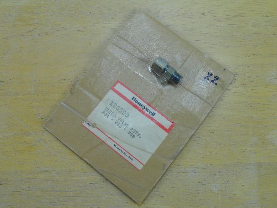 Honeywell 126590 Bleed Valve Assembly for V48 - V88 for sale online | eBay