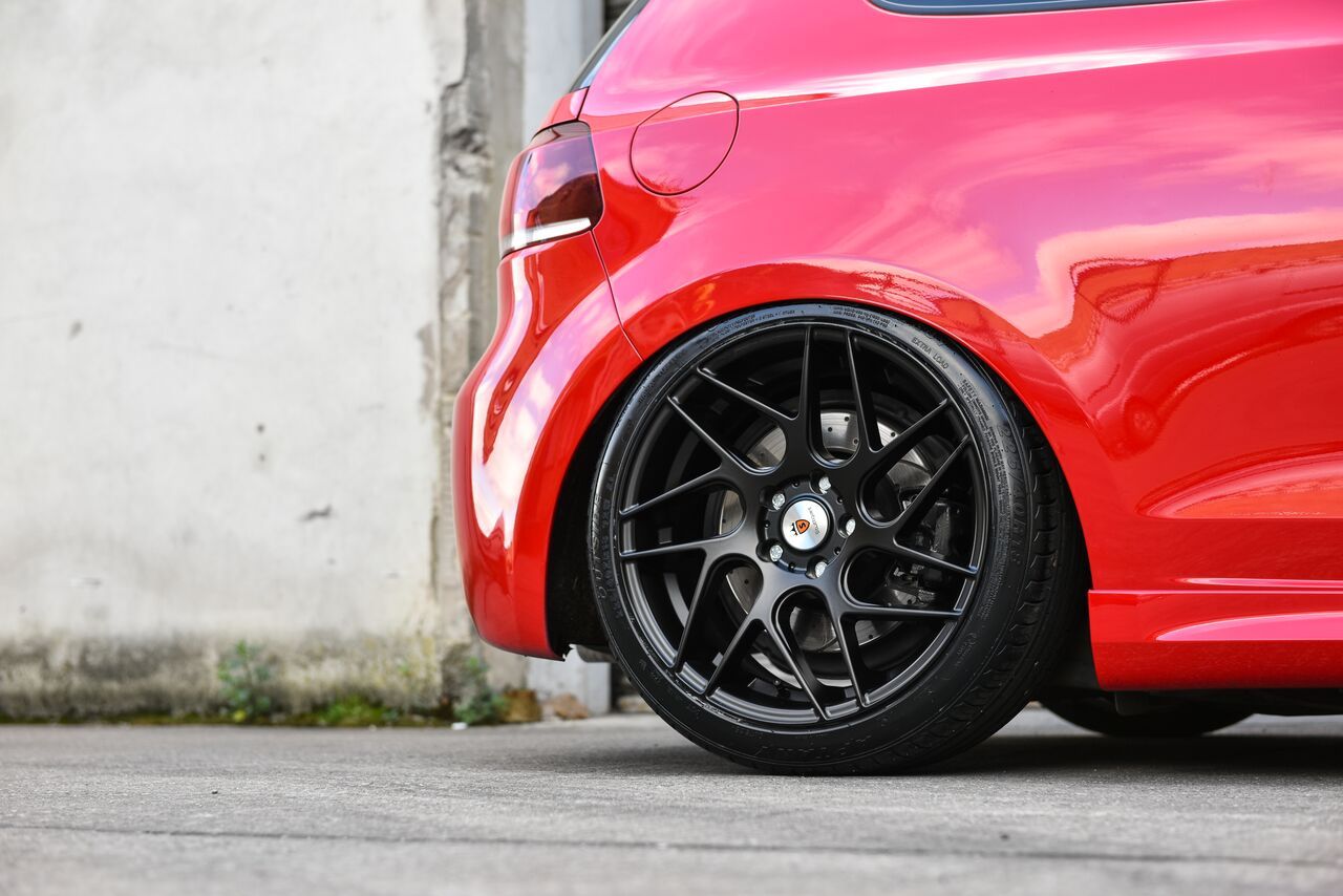 STUTTGART ST12 ALLOY WHEELS 18X9.5 - 5X112 - SILVER POLISHED MATT BLACK ...