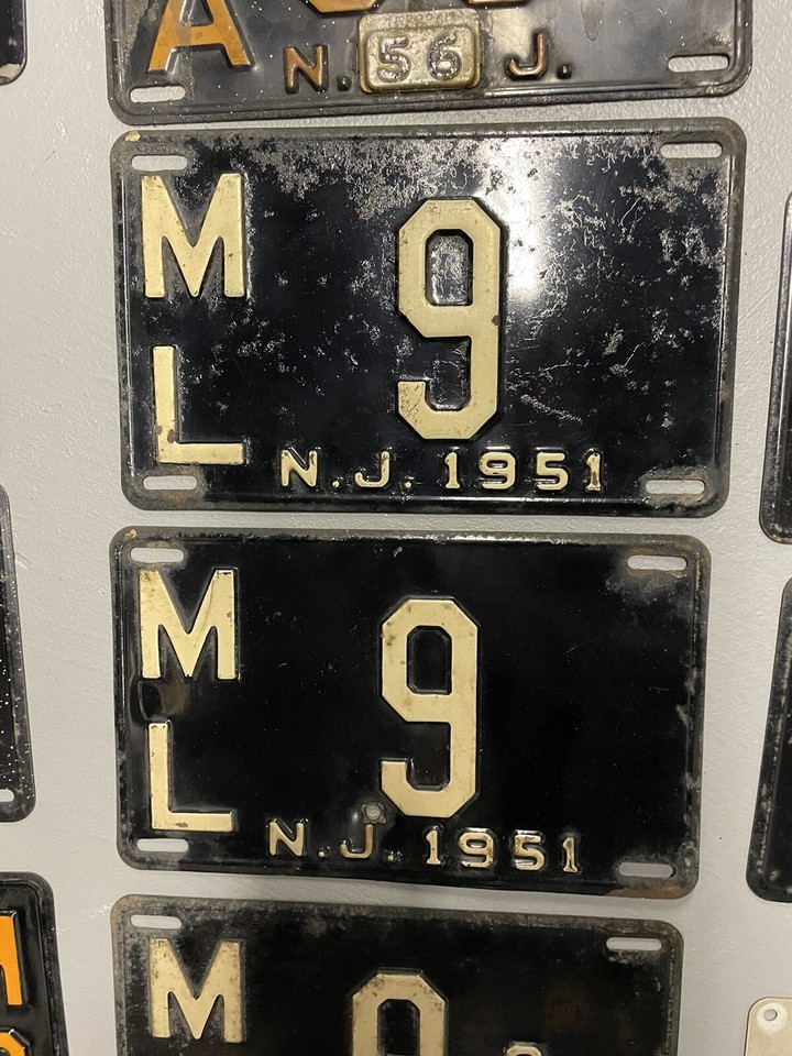 28 ANTIQUE LICENSE PLATES NJ CT WA 1940s - 1970s Motorcycle Tractor Car ...